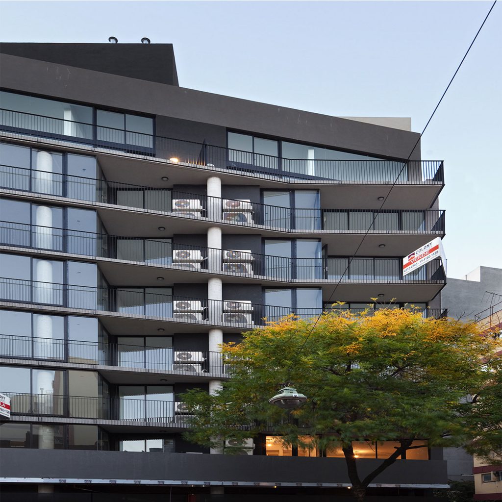 Edificio Cabrera / German Hauser, Daniela Ziblat - Arquimaster